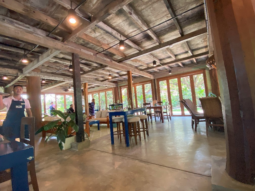 Buglas Isla Cafe | 親子留学体験記 OYAKODON